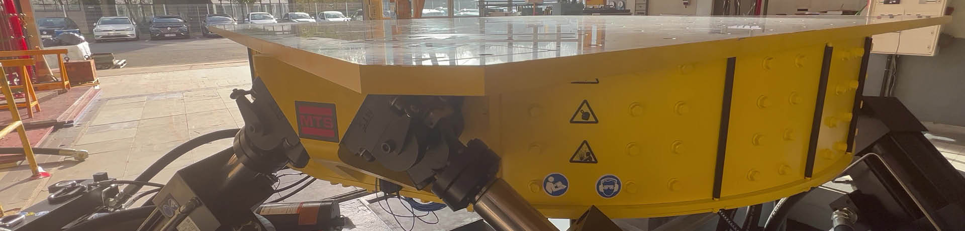 Sopemea equips its lab with a triaxial vibration table